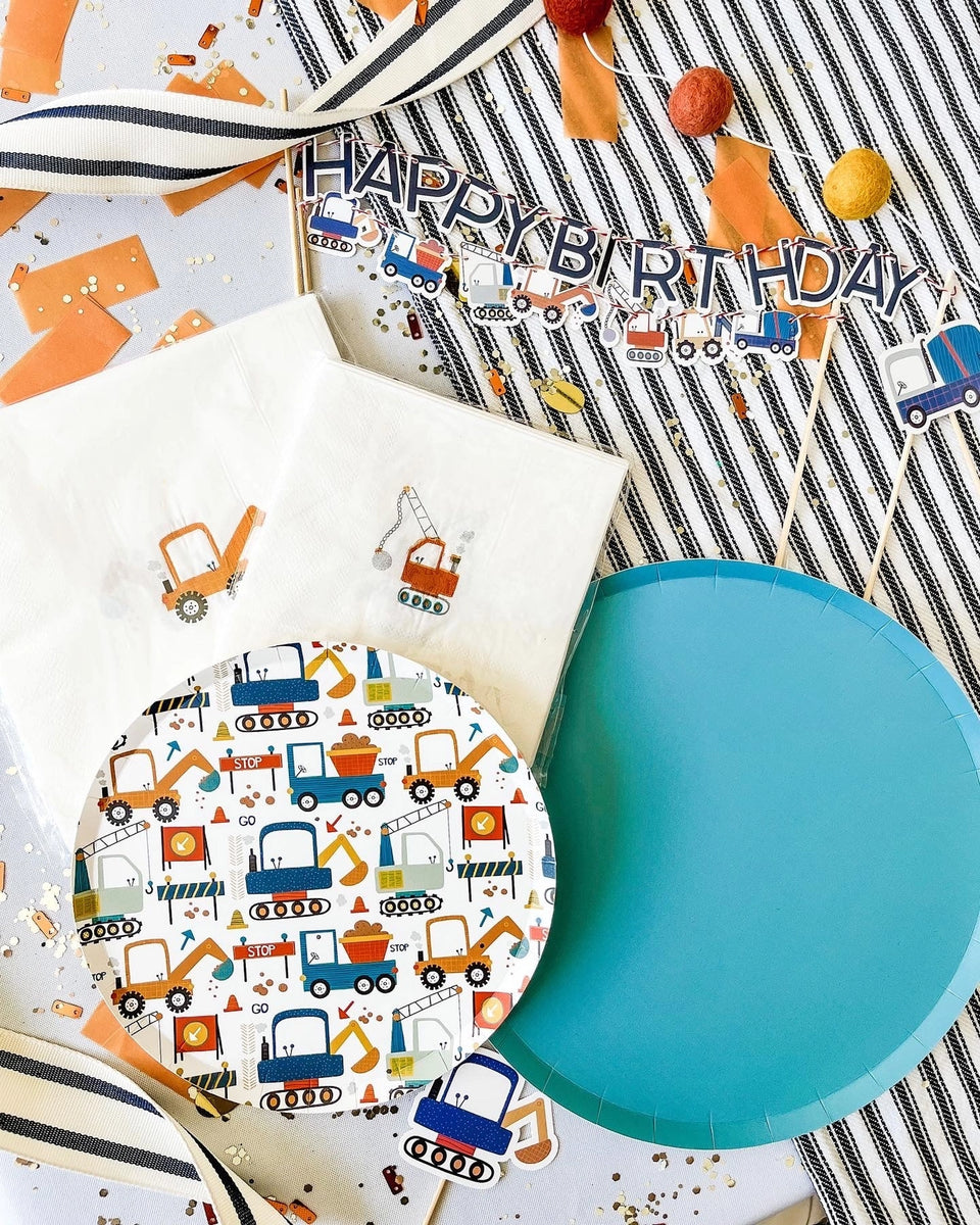 Matte Light Blue Large Paper Plates | Ellie and Piper